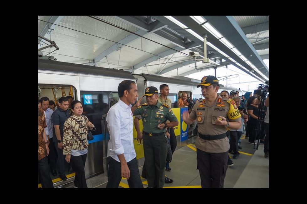 Jakarta metro inaugurated | News | Railway Gazette International